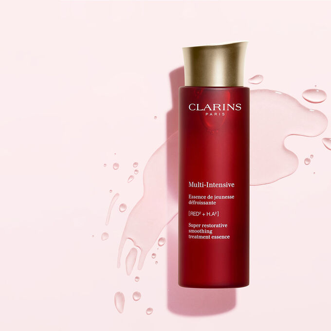 Super Restorative Smoothing Treatment Essence | CLARINS® UK